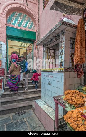 Vishnupad Temple, Gaya, India Stock Photo - Alamy