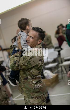 HANSCOM, AFB, Mass – Soldiers from the 1st Battalion, 182nd Infantry ...