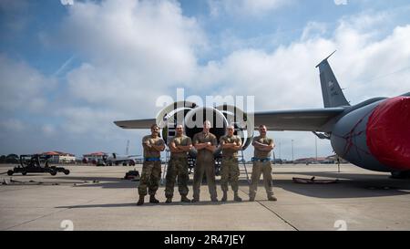 Aircraft propulsion technicians with the 6th Aircraft Maintenance ...
