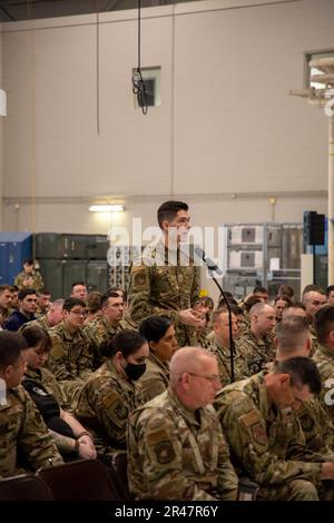 Members of the 190th Air Refueling Wing from Forbes Field, Topeka, KS ...