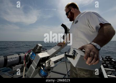 Unmanned underwater vehicle operations 130429 Stock Photo - Alamy