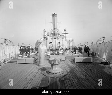 The crew of the battleship USS IOWA (BB-61) and the families of the 47 ...