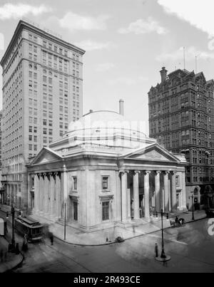 Philadelphia Pennsylvania, Girard Trust Co, Broadt and Chestnut Streets ...