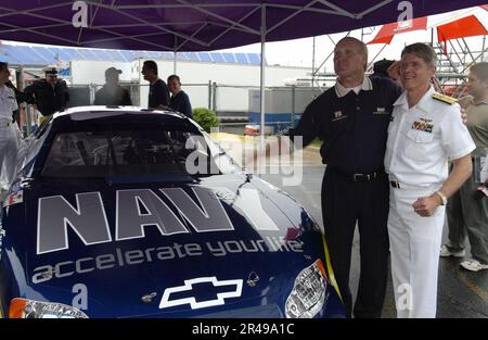 US Navy Terry Bradshaw, well-known television sportscaster and ...