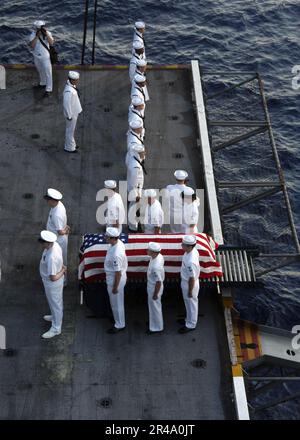 US Navy Crew members aboard the amphibious assault ship USS Bataan (LHD ...