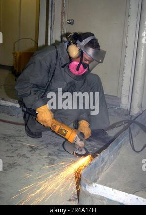 US Navy Cryptologic Technician Technical Stock Photo - Alamy
