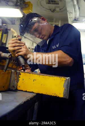 US Navy Aviation Machinist Mate Stock Photo - Alamy