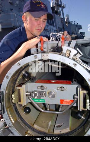 US Navy Sonar Technician Stock Photo - Alamy