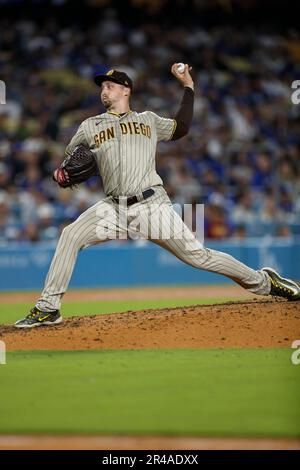 Los Angeles Dodgers' Blake Snell throws against the Atlanta Braves ...