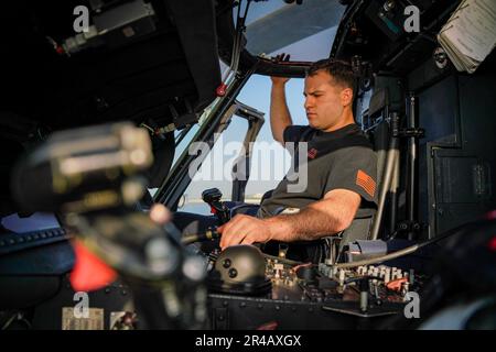 SINGAPORE (March 16, 2023) Aviation Structural Mechanic 3rd Class ...