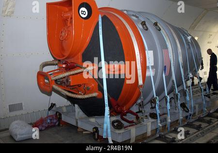 US Navy The Navy's Deep Submergence Unit Submarine Rescue Chamber (SRC) is loaded on board a 747 ...