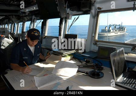 US Navy Aboard the Australian replenishment vessel HMAS Success (AOR ...