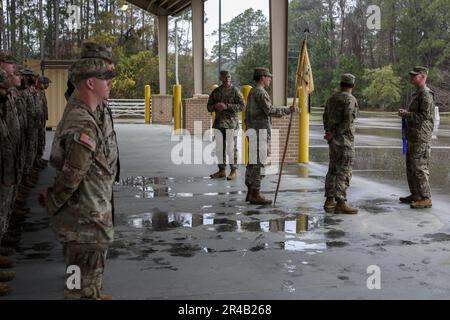 Soldiers assigned to the 135th Quartermaster Company, 87th Division ...