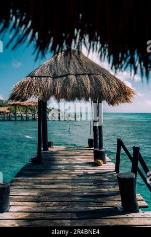 Wooden dock jutting out over North River in Marshfield Stock Photo - Alamy