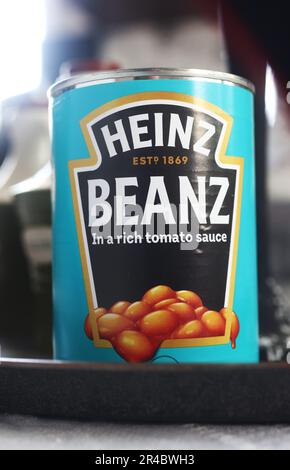 Signs and symbols, a tin of white beans from Heinz, The Kraft Heinz ...
