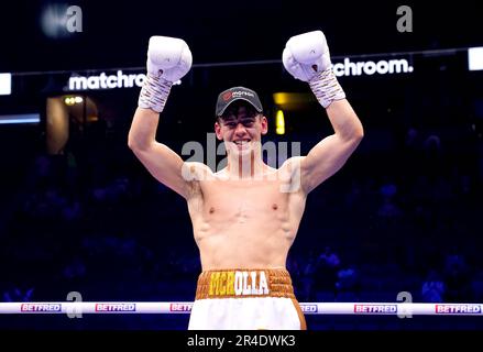 William Crolla celebrates after winning his super welter weight fight ...