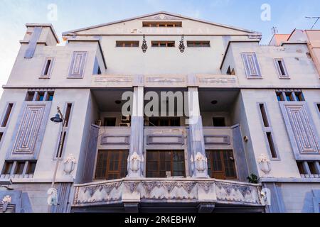 The Monumental Cinema Sport was an art deco-style cinema in the ...