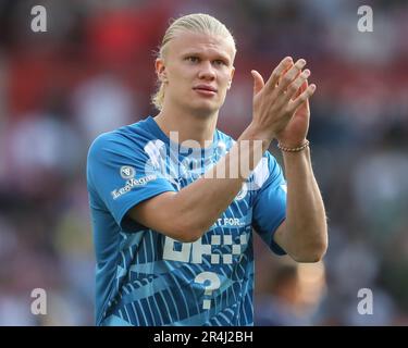 Erling Haland of Manchester City applauds the fans after the game ...