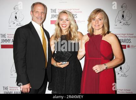 Renee Rapp with her parents Charlie Rapp and Denise Rapp and brother ...