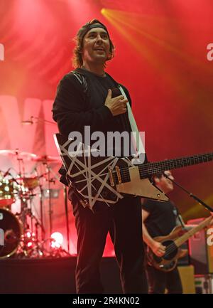 BOCA RATON - MAY 27: Vic Fuentes of Pierce the Veil performs during The ...
