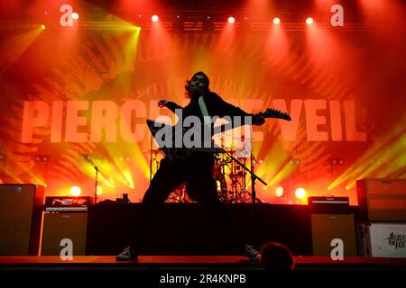 BOCA RATON - MAY 27: Vic Fuentes of Pierce the Veil performs during The ...
