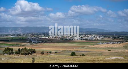 Tel Shimron (Hebrew: תל שמרון‎) is an archaeological site and nature ...