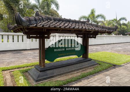 Jawa Tengah, Indonesia - April 2023: Borobudur Temple Museum Monument ...