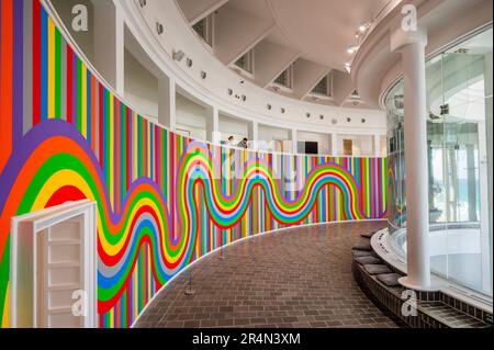 Sol LeWitt Wall Drawing #1136 Curved and straight color bands 2004 at ...