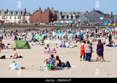 Troon, UK. 29th May, 2023. Sunny weather attracted people to Troon ...
