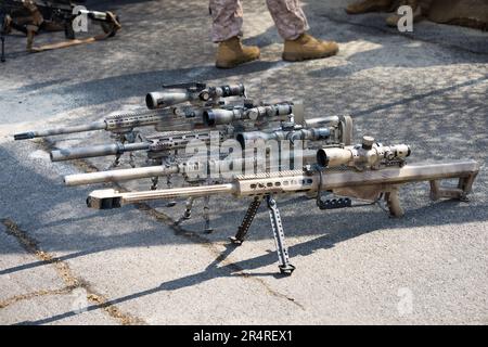 U.S. Marine sniper rifles Stock Photo - Alamy