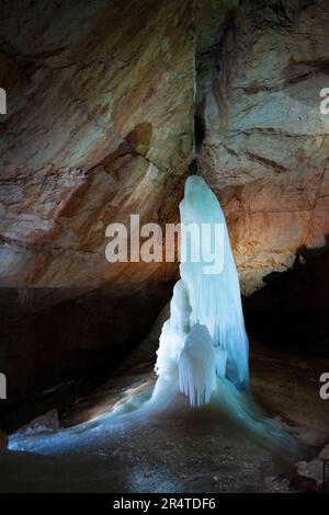 Dachstein Giant Ice Cave near Hallstatt, Austria Stock Photo - Alamy