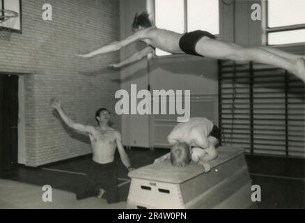 School Class 1965 Stock Photo - Alamy