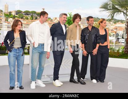 Cast members of the film 'The Animal Kingdom' ('Le règne animal ...