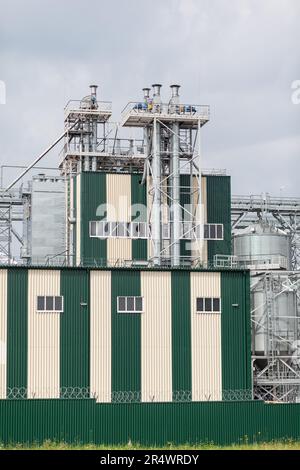 A large modern plant for the storage and processing of grain crops ...