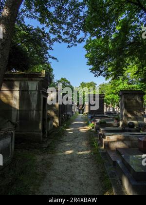 Stendhal grave - Cimetière de Montmartre - Paris - France Stock Photo ...