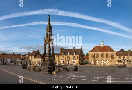 HELMSLEY, UK - MAY 29, 2023. Landscape panorama of the market square ...