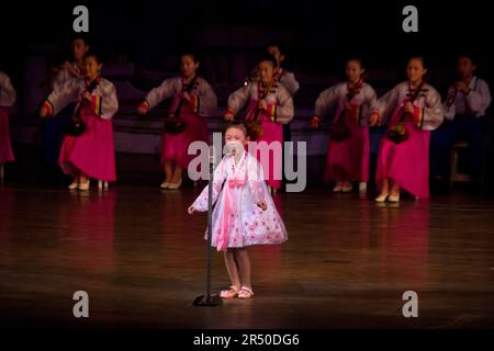 kids performing a show at Mangyongdae School Children's Palace in ...