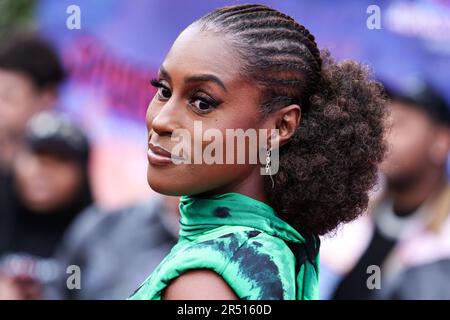 Issa Rae arrives at the world premiere of "Spider-Man: Across The ...