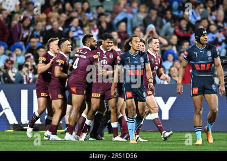 Selwyn Cobbo of the Maroons scores a try during State of Origin 2023 ...