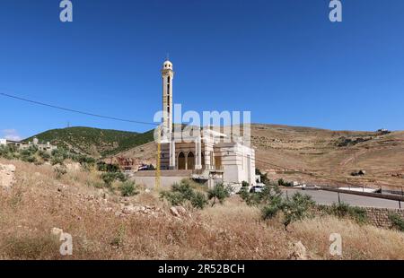 The muslim mosque that overlooks Masnaa border crossing point with ...