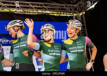 April Tacey & Lifeplus Wahoo team riders before the RideLondon ...