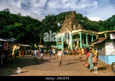 Thirukuttralanathar Swamy Siva Temple in Courtalam Kutralam Kuttalam ...