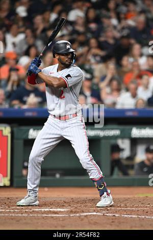 Minnesota Twins center fielder Michael A. Taylor misses a line drive ...