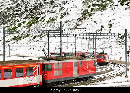 Glacier Express Train, Oberalp Pass, Canton Uri, Switzerland Stock Photo - Alamy