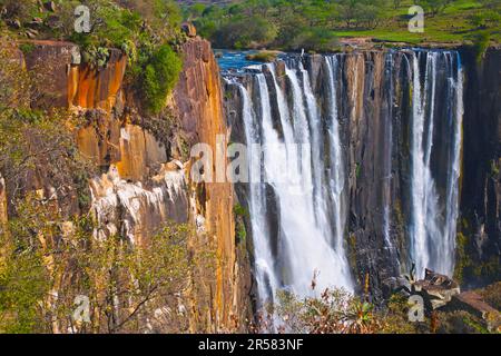 Mooi River Waterfall, Mooi River Falls, KwaZulu-Natal, South Africa ...