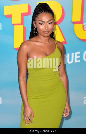 Jazlyn Martin bei der Premiere der Peacock Streamingserie 'Based on a ...