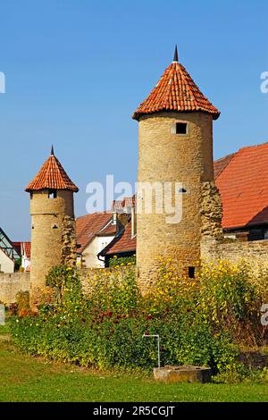Medieval town wall, defence towers, Mainbernheim, Lower Franconia ...