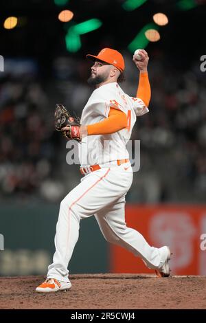 San Francisco Giants' Jakob Junis pitches against the Los Angeles ...