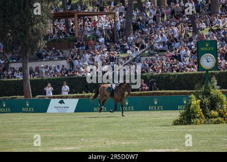 Stephan DE FREITAS BARCHA (BRA) and DINOZO IMPERIO EGIPCIO during the ...