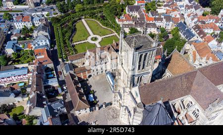 Aerial view of the gardens of the Episcopal Palace and Saint Etienne ...
